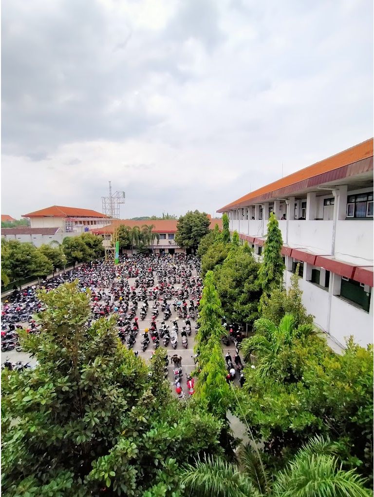 Maukuliah | Universitas Nusantara PGRI Kediri